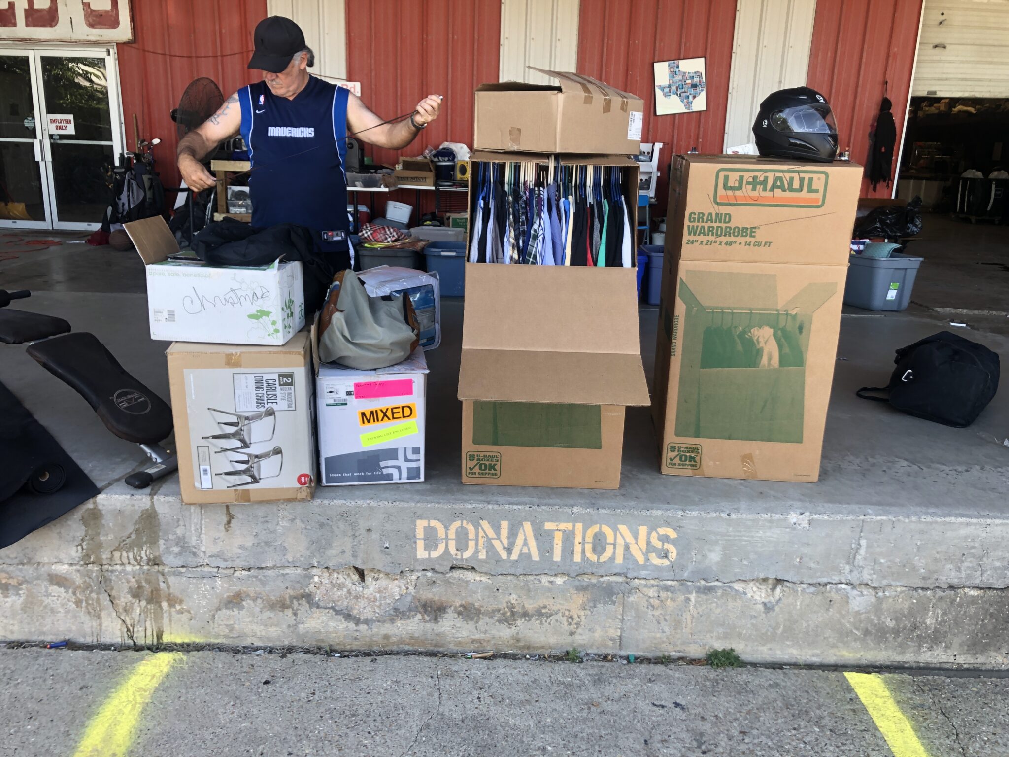 Donating: A Different Way to Dispose of Your Unwanted Items